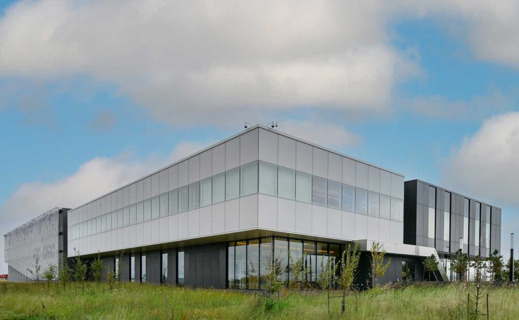 NRC Advanced Manufacturing Building - Flynn Group of Companies